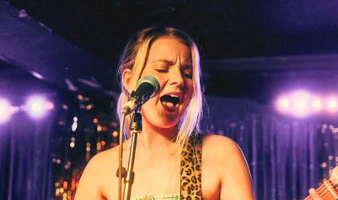 An Interview with Issy Sutcliffe – themumble.uk